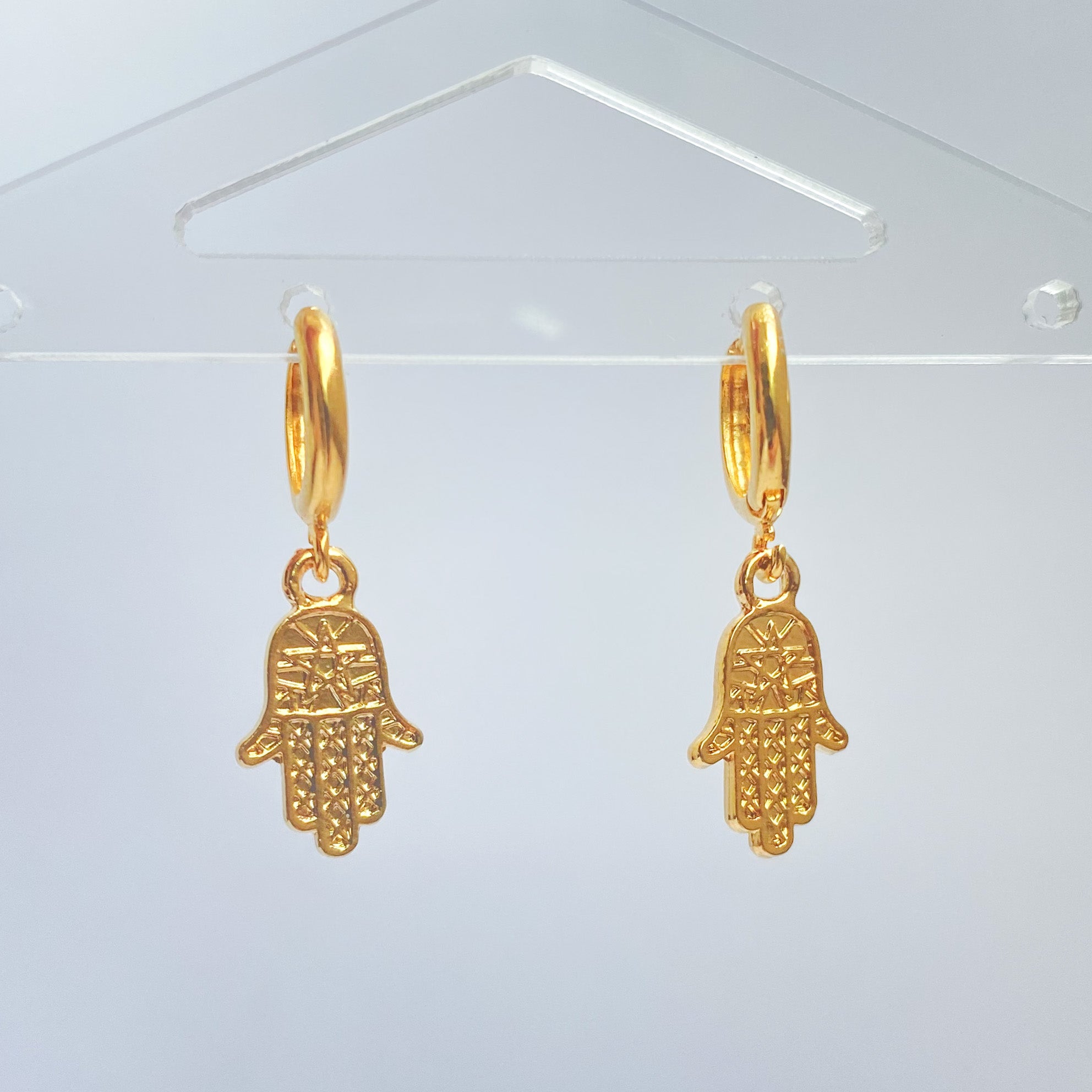NORMA - ARETES MANO DE FATIMA CHAPA DE ORO – ANVAR MX